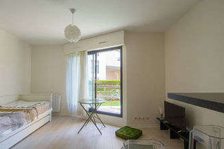 ᐅ Paris studio apartment for rent | Furnished and long-term rentals in ...